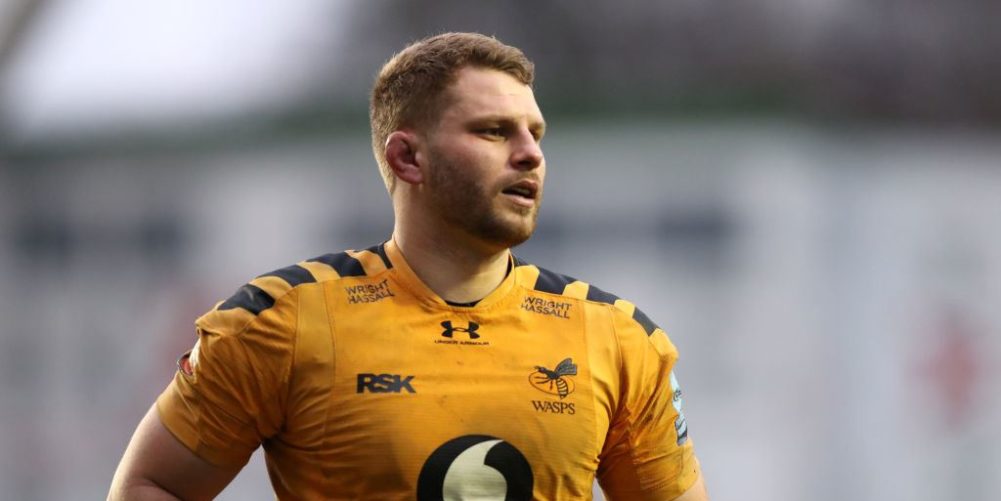 Thomas Young signs new Wasps contract, losing Wales eligibility