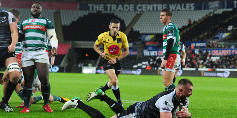 Sam Parry stays on at Ospreys amid strong interest from Cardiff Blues