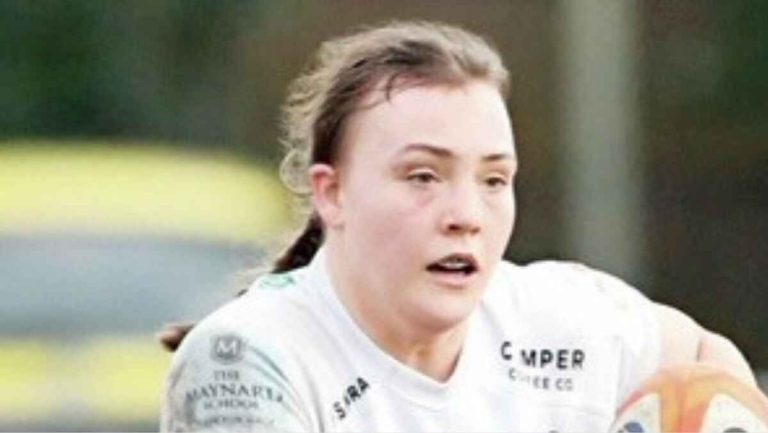 Lizzie Hanlon aims to make her family smile at Harlequins