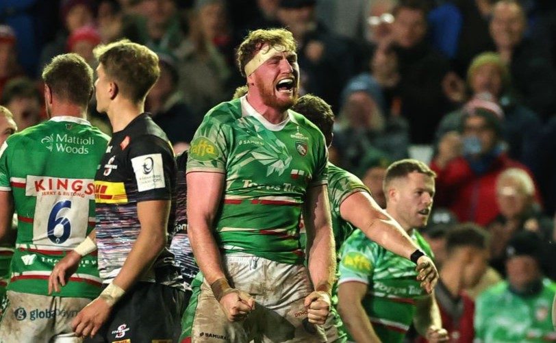 Chessum hits 50 and links up with Martin in the row