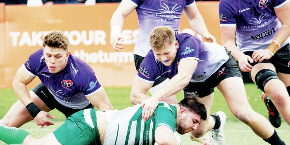 Dominant Ealing make it look easy